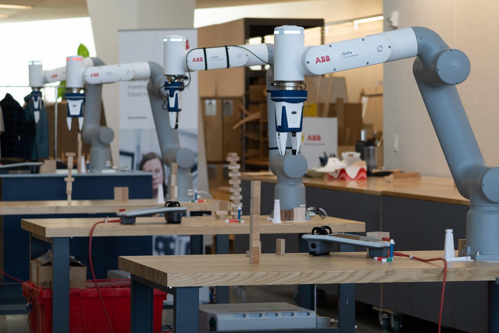 Collaboration Between Design And Automated Fabrication / ROB|ARCH 2024